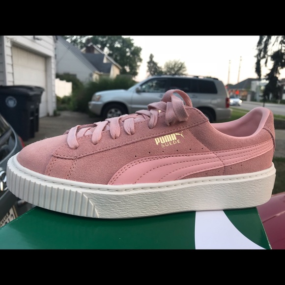 Puma | Shoes | Puma Womens Suede Platform Core Sneakers | Poshmark